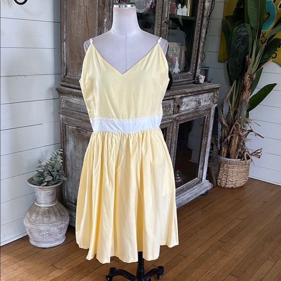 Lindy Bop | Dresses | Lindy Bop Vintage Style 95s Rockabilly Honor ...